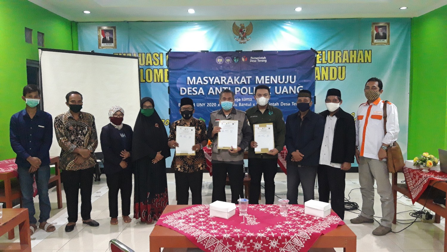 DESA TERONG DEKLARASIKAN DIRI JADI DESA ANTI POLITIK UANG DITENGAH ... DESA TERONG DEKLARASIKAN DIRI JADI DESA ANTI POLITIK UANG DITENGAH ...